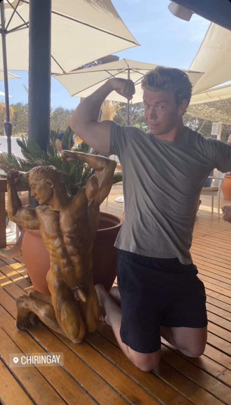 Will Poulter exibe músculos que ganhou para viver Adam Warlock em ...