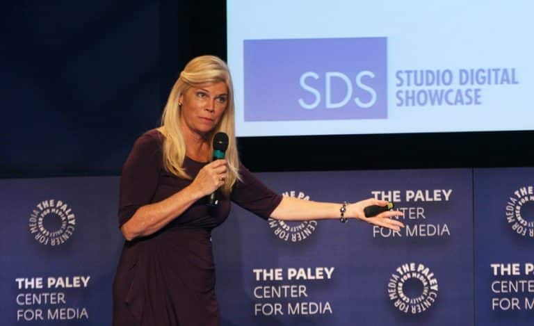 Apple deve comprar a Disney, segundo analista de Wall Street - Guia ...