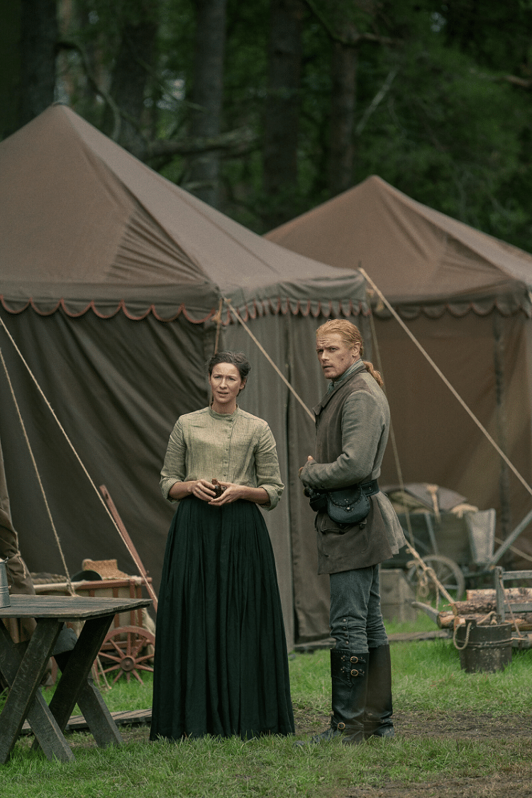 Outlander: imagens oficiais revelam retorno de personagem em busca de ...