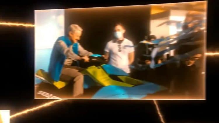 Vídeo oficial de Loki deu spoiler de Mobius em seu Jet Ski