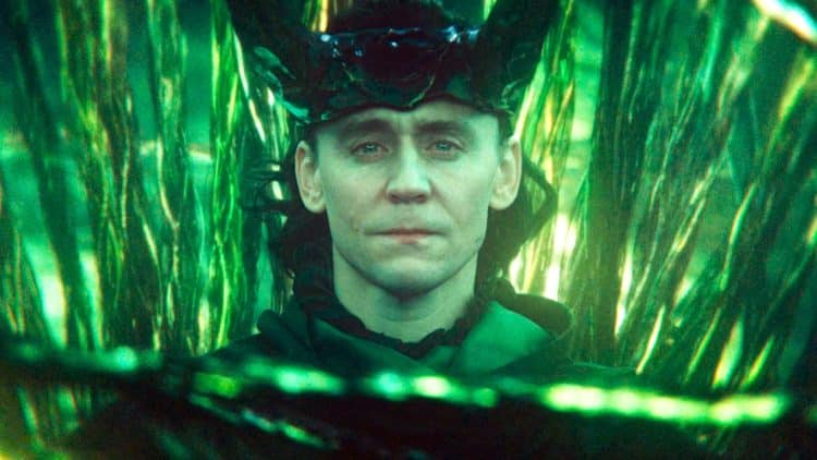 A Joia do Tempo é verde por causa de Loki? - Guia Disney+ Brasil