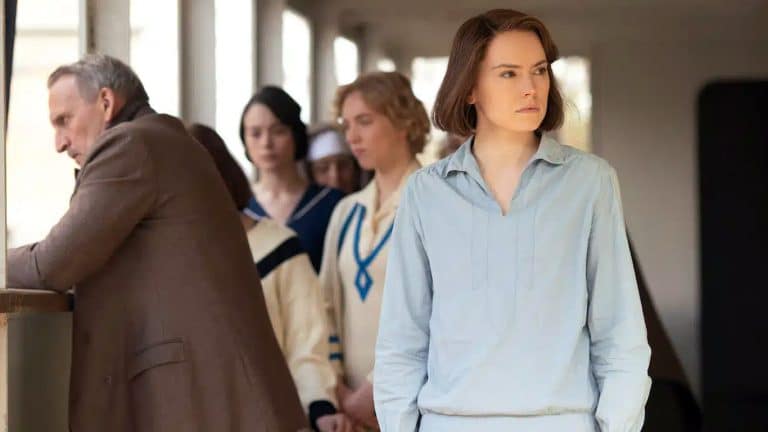Daisy Ridley é Gertrude Ederle em imagens do filme sobre a 1ª mulher a ...
